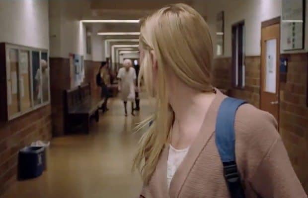 Horror Movie Review: It Follows (2015) - GAMES, BRRRAAAINS & A HEAD ...