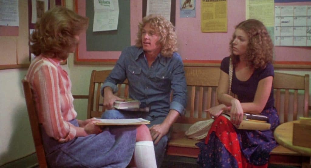 Horror Movie Review: Carrie (1976) - GAMES, BRRRAAAINS & A HEAD-BANGING ...