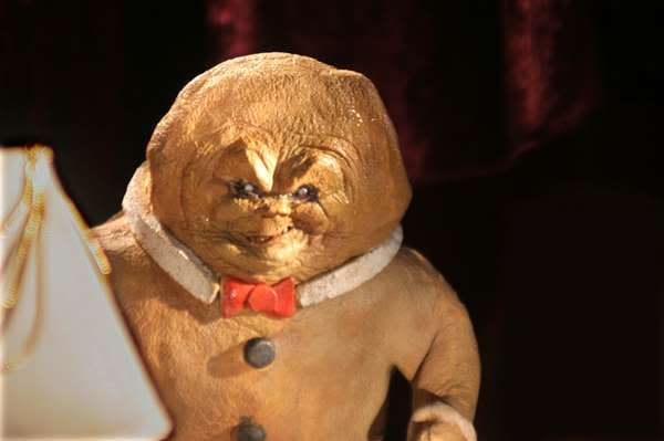 Horror Movie Review: The Gingerdead Man (2005) - Games, Brrraaains & A ...