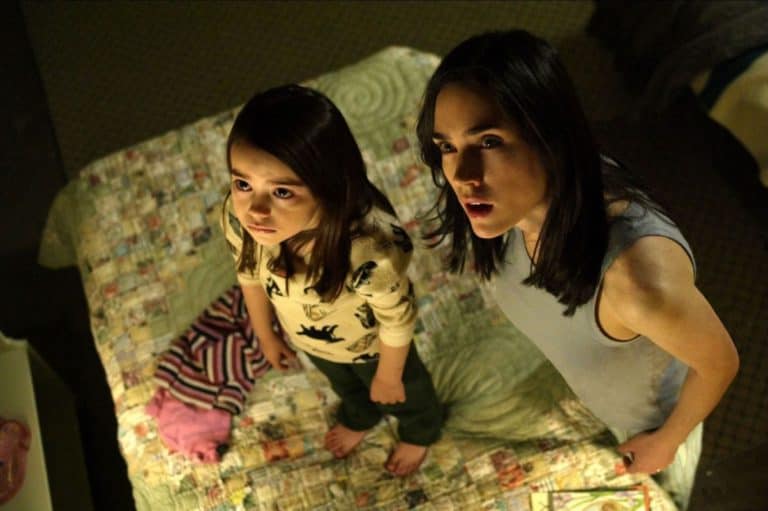 Movie Review: Dark Water - Remake (2005) - GAMES, BRRRAAAINS & A HEAD ...