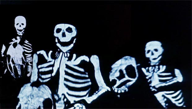 Horror Movie Review: Night Creatures (1962) - GAMES, BRRRAAAINS & A ...