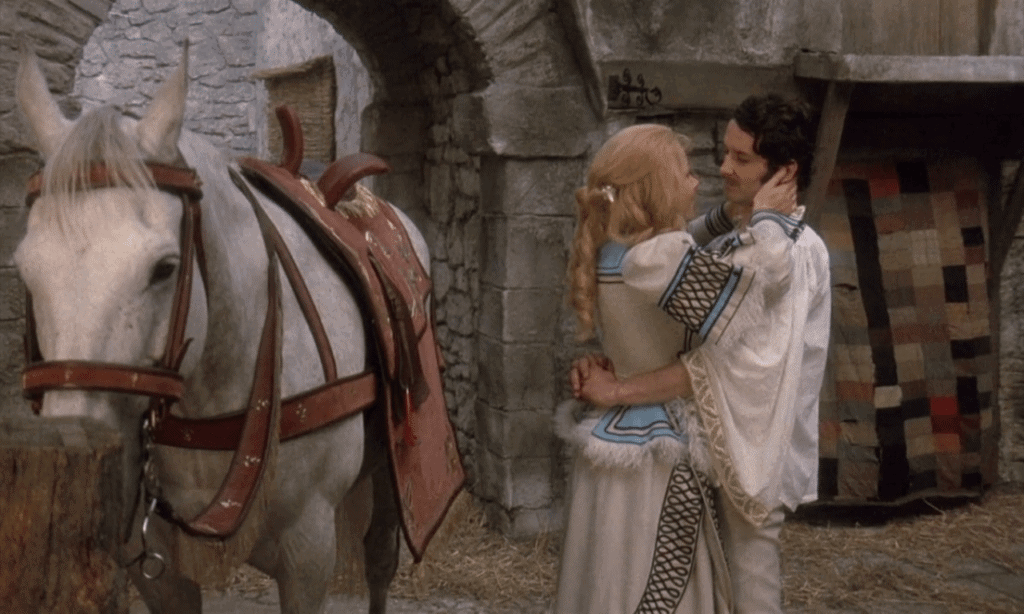 Horror Movie Review: Countess Dracula (1971) - GAMES, BRRRAAAINS & A ...