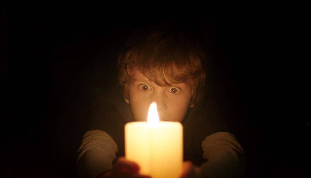 Horror Movie Review: Lights Out (2016) - GAMES, BRRRAAAINS & A HEAD ...
