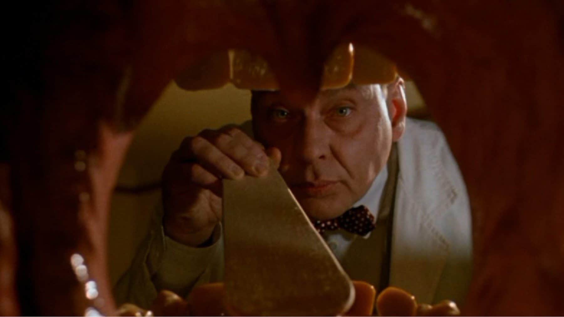 Horror Movie Review: Dr. Giggles (1992) - GAMES, BRRRAAAINS & A HEAD ...