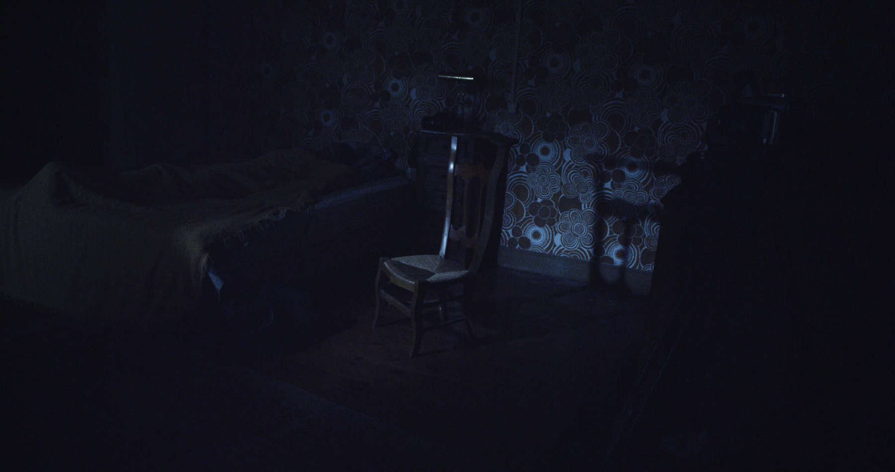 Horror Movie Review: The Follower (2017) - GAMES, BRRRAAAINS & A HEAD ...