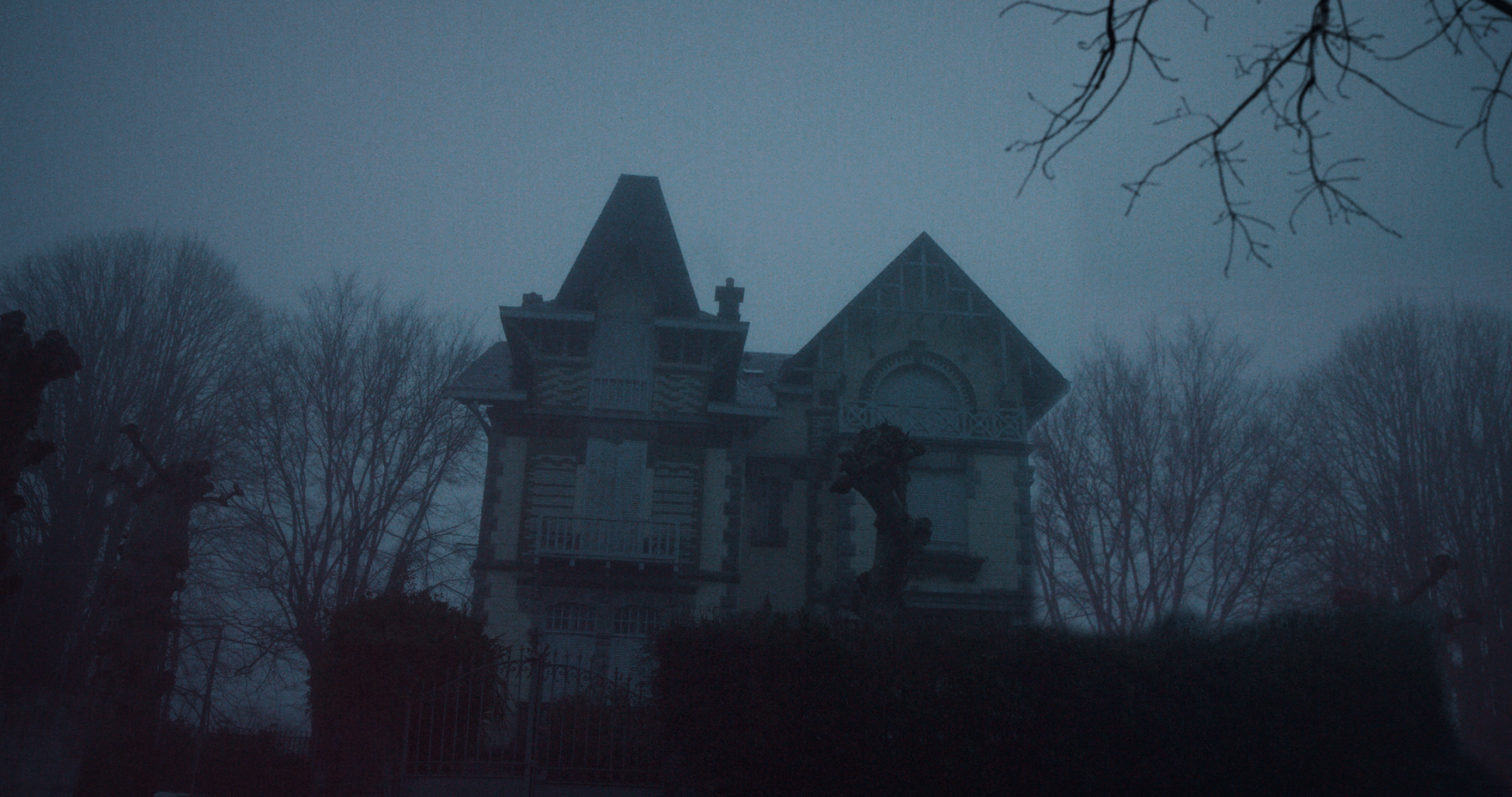 Horror Movie Review: The Follower (2017) - GAMES, BRRRAAAINS & A HEAD ...