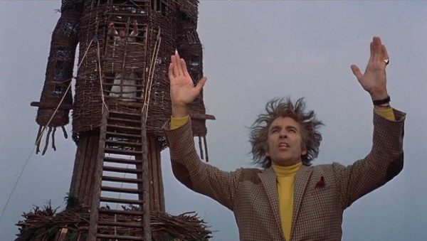 Horror Movie Review: The Wicker Man (1973) - GAMES, BRRRAAAINS & A HEAD ...