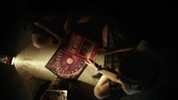 Horror Movie Review: Veronica (2017) - GAMES, BRRRAAAINS & A HEAD ...