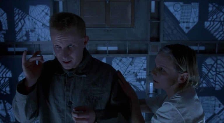 Horror Movie Review: Cube (1997) - GAMES, BRRRAAAINS & A HEAD-BANGING LIFE
