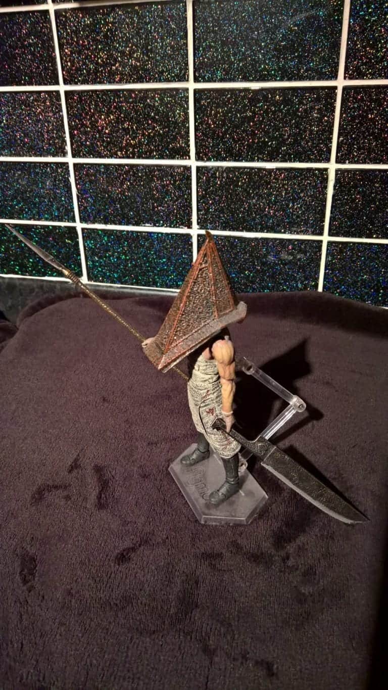 Collectable Review: Pyramid Head by Figma (Silent Hill 2) - GAMES ...